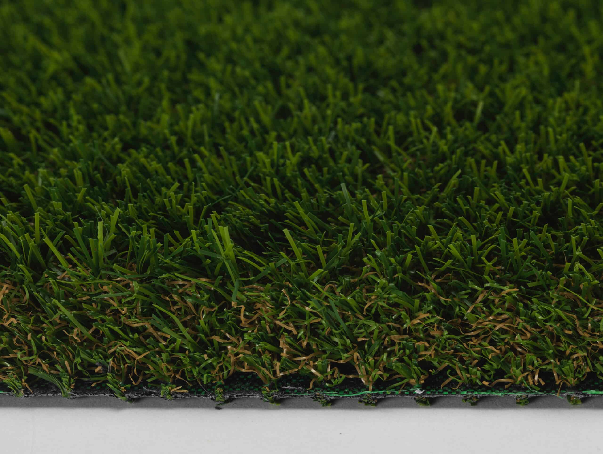 Solis Artificial Grass | Luxury Synthetic Grass | Namgrass Fake Grass